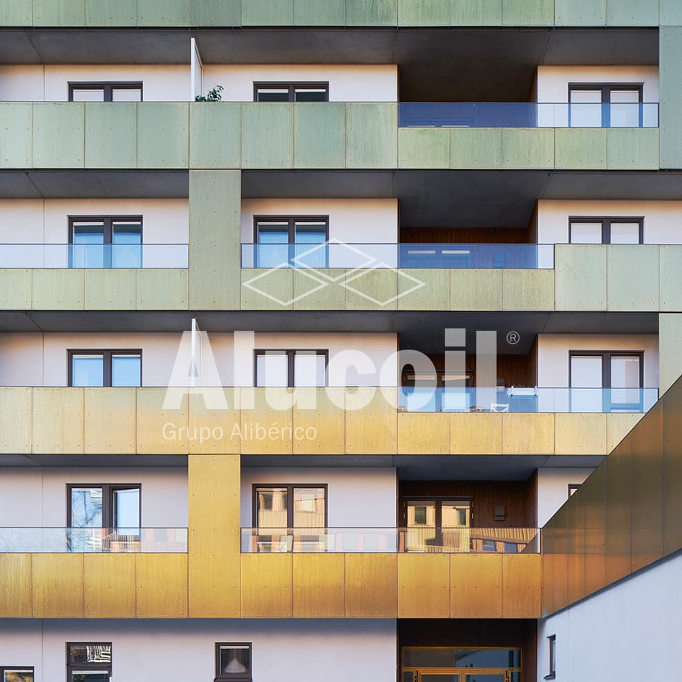 外壁・天井仕上げ用の軽量アルミハニカムパネル | 長田通商